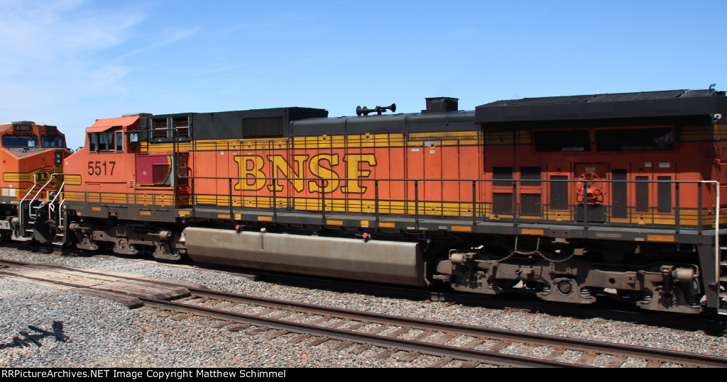 BNSF 5517